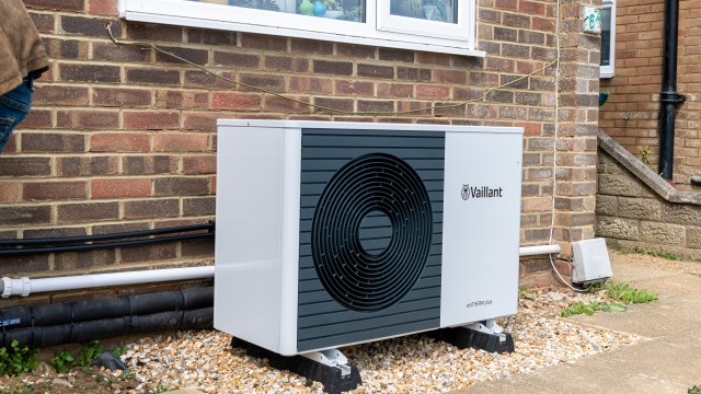 Heat Pump Possible with Kevin McCloud | Vaillant