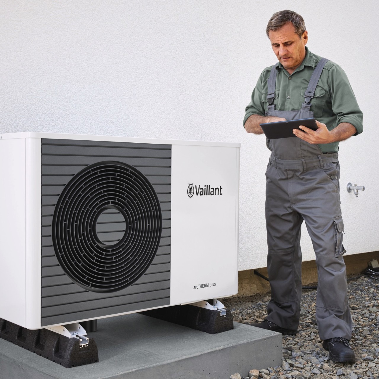 Heat pump servicing | Vaillant