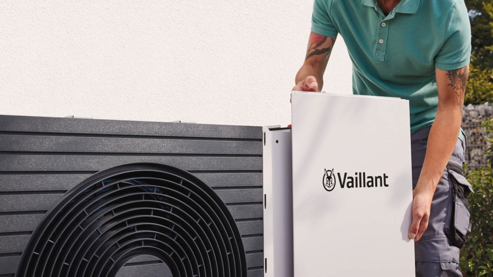 How is a heat pump installed? | Vaillant